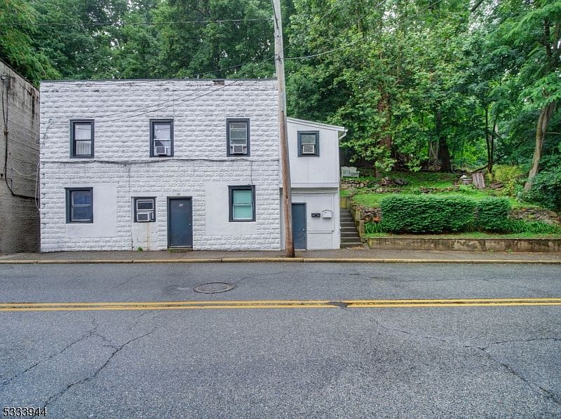 68 Main St, Butler, NJ 07405 | MLS #3942394 | Zillow