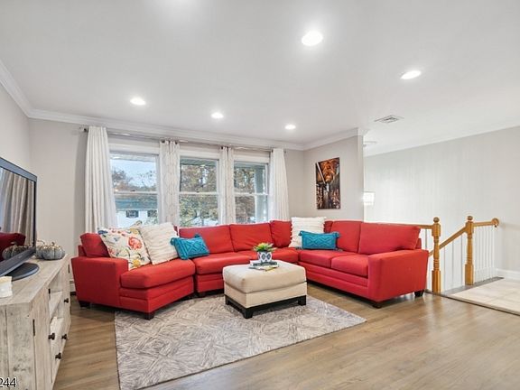 41 Cutter Dr, East Hanover, NJ 07936 | MLS #3872443 | Zillow