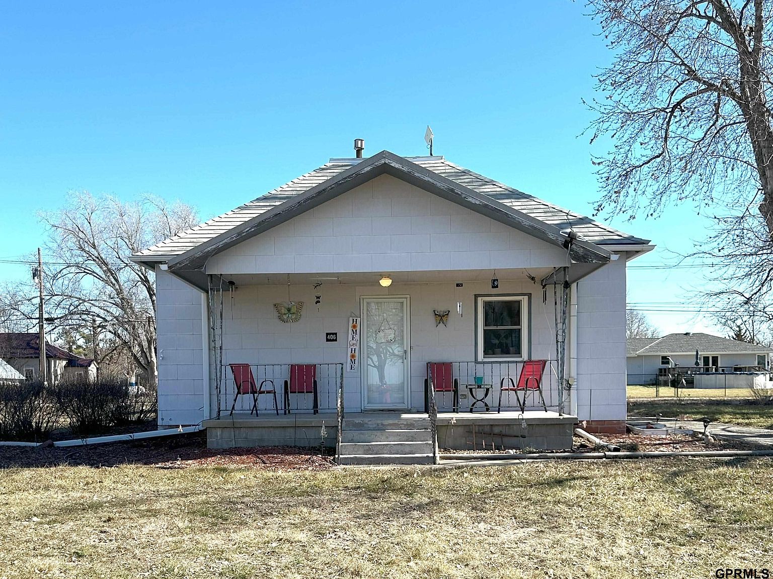 406 S Market St, Shickley, NE 68436 | Zillow
