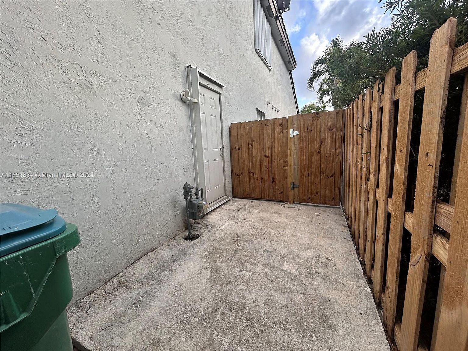 15960 SW 76th St #1, Miami, FL 33193 | Zillow