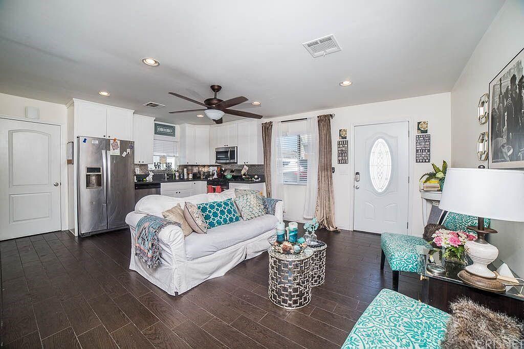 11302 Emelita St, North Hollywood, CA 91601 | Zillow