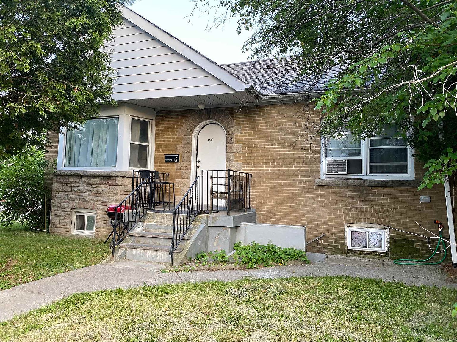 82 Meighen Ave, Toronto, ON M4B 2H5 | Zillow