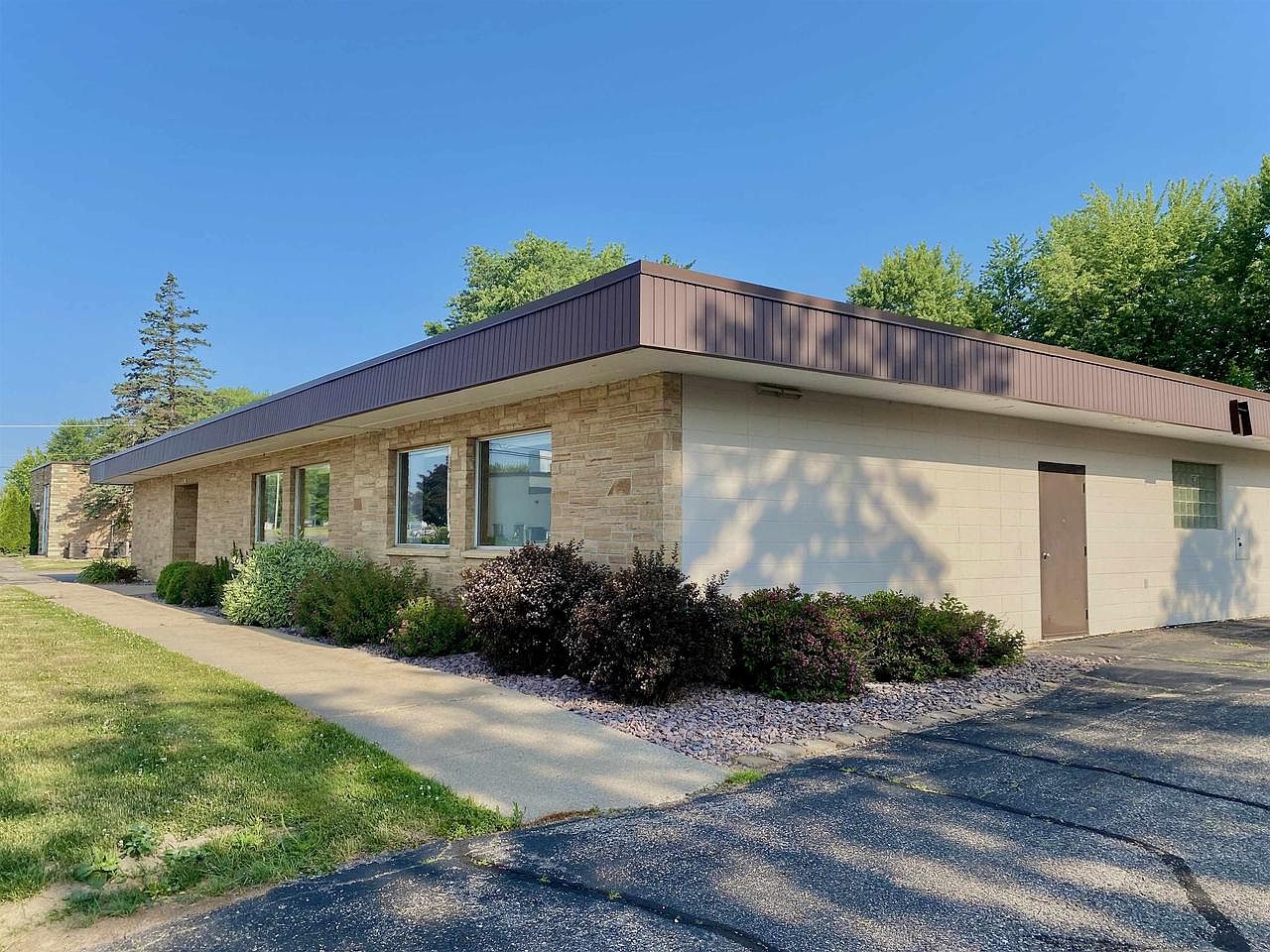 1680 MAIN STREET, Rudolph, WI 54475 | MLS #22232616 | Zillow