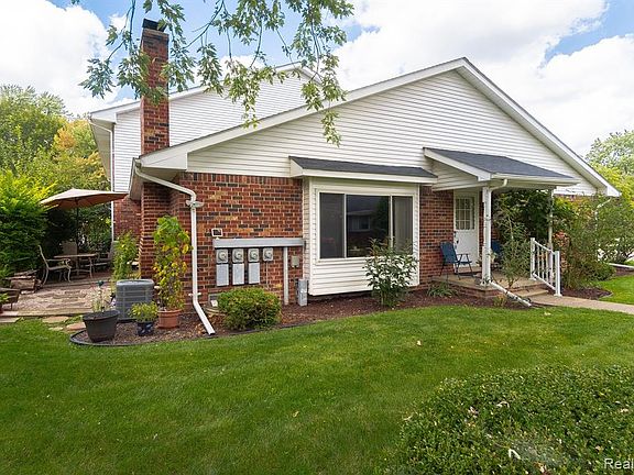 42222 Toddmark Ln, Clinton Township, MI 48038 | MLS #20230075543 | Zillow