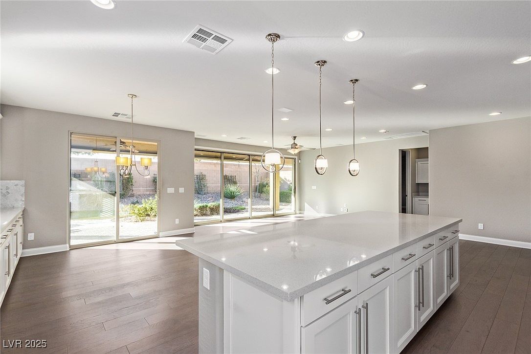 8797 Pinley Spring St, Las Vegas, NV 89113 | MLS #2650685 | Zillow
