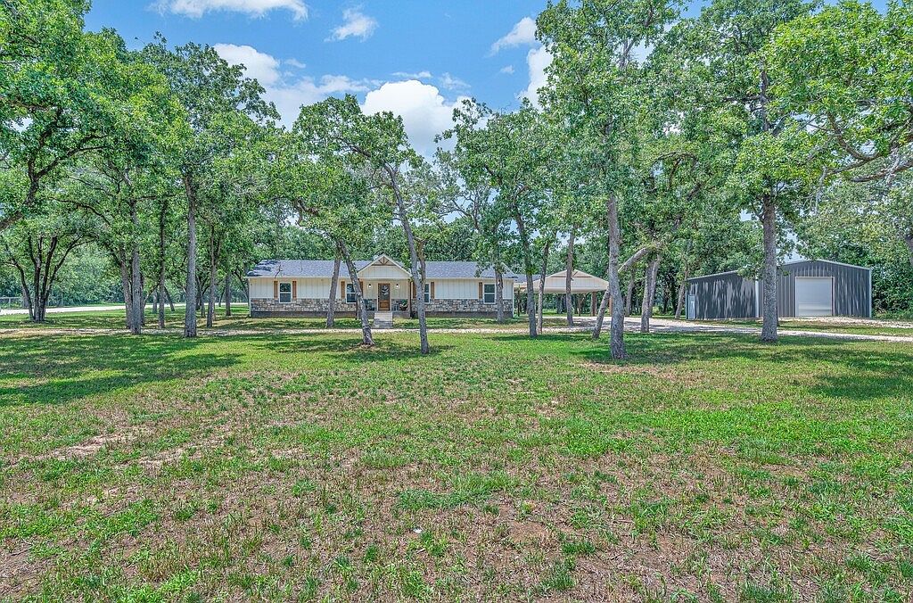 257 Oak Ridge Loop, Whitney, TX 76692 | MLS #223371 | Zillow