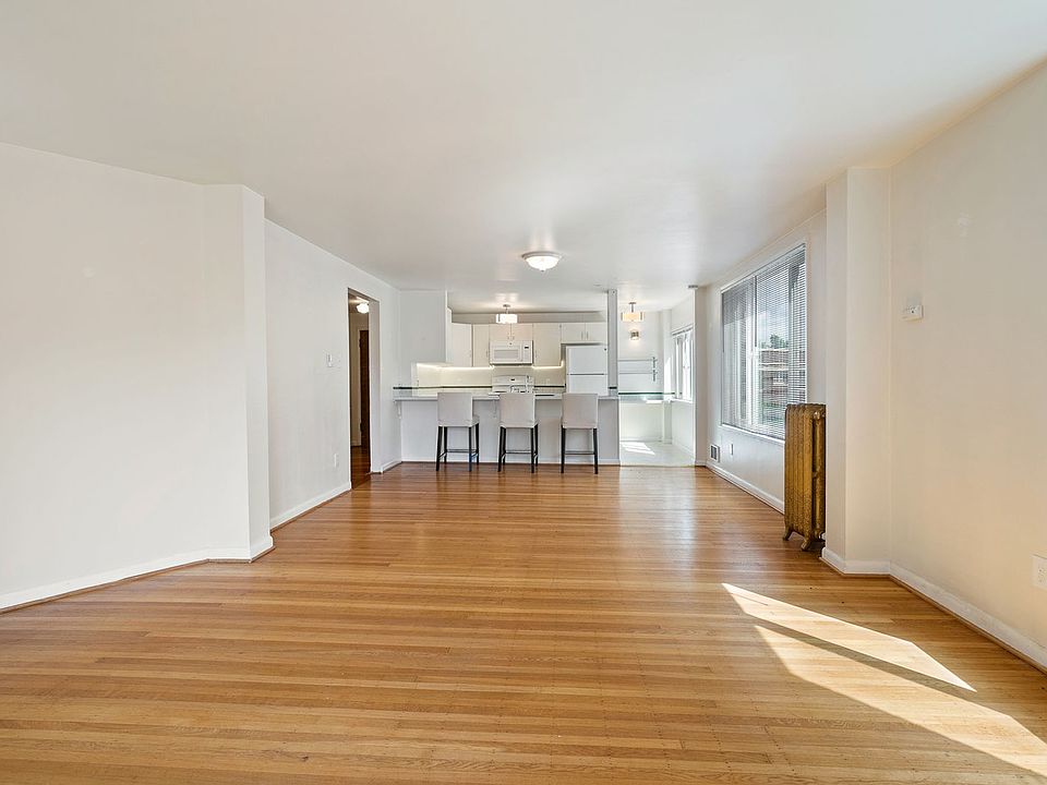 Comstock Apartments - 203 W Comstock St Seattle, WA | Zillow ...