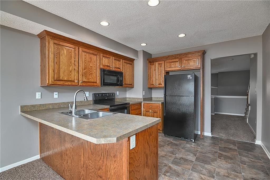 1855 W Spruce St, Olathe, KS 66061 | Zillow