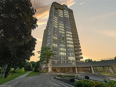 Waterpark - 6 Willow St Waterloo ON | Zillow