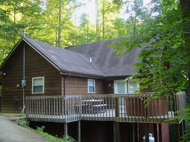 212 Debbie Ln, Slade, KY 40376 | Zillow