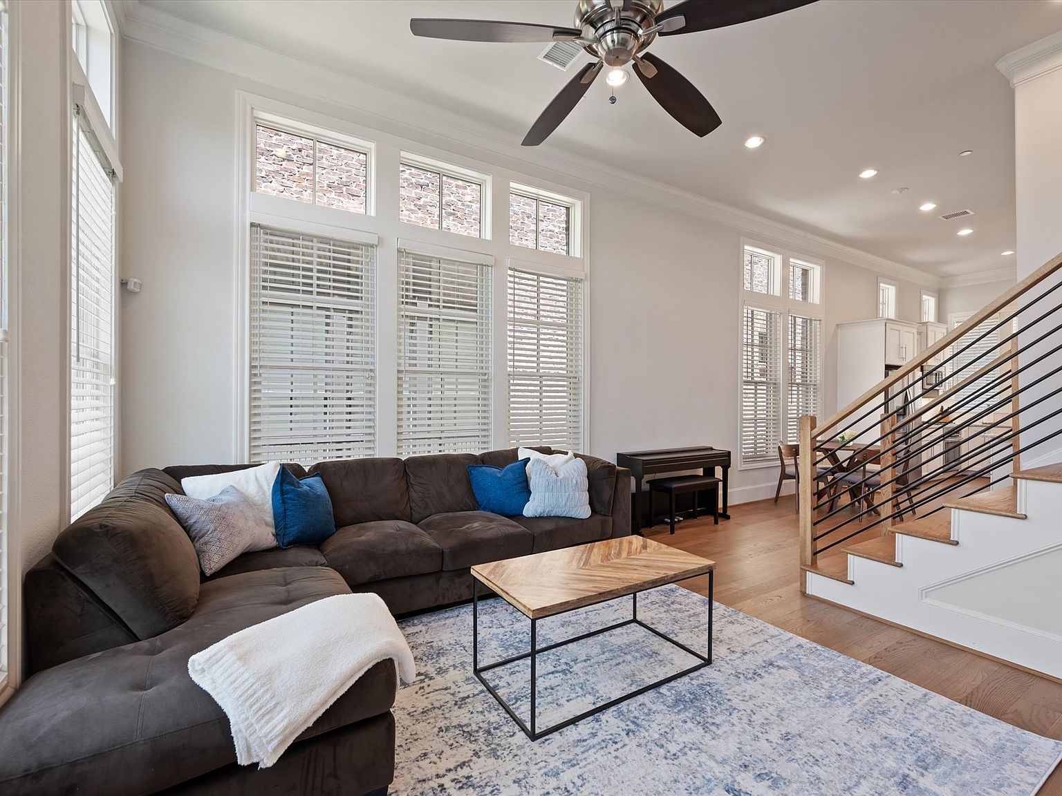 4098 Runyon Rd, Addison, TX 75001 | Zillow