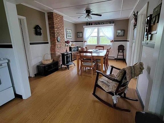 4 Saunders Rd, Gambo, NL A0G 1T0 | MLS #1273569 | Zillow