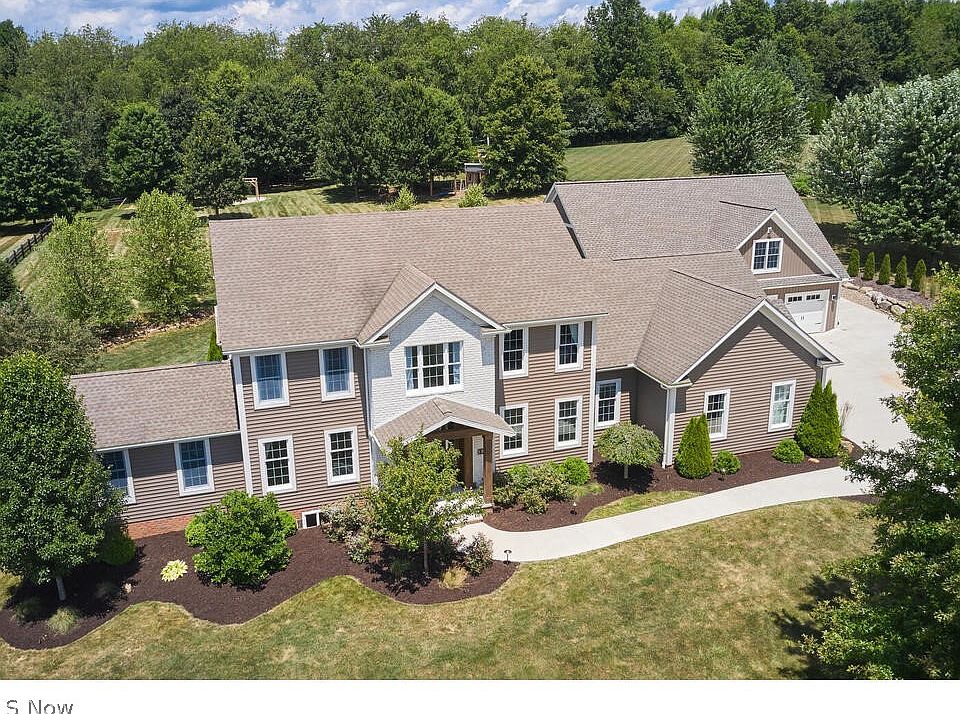 125 Hahns Way, Wadsworth, OH 44281 | Zillow