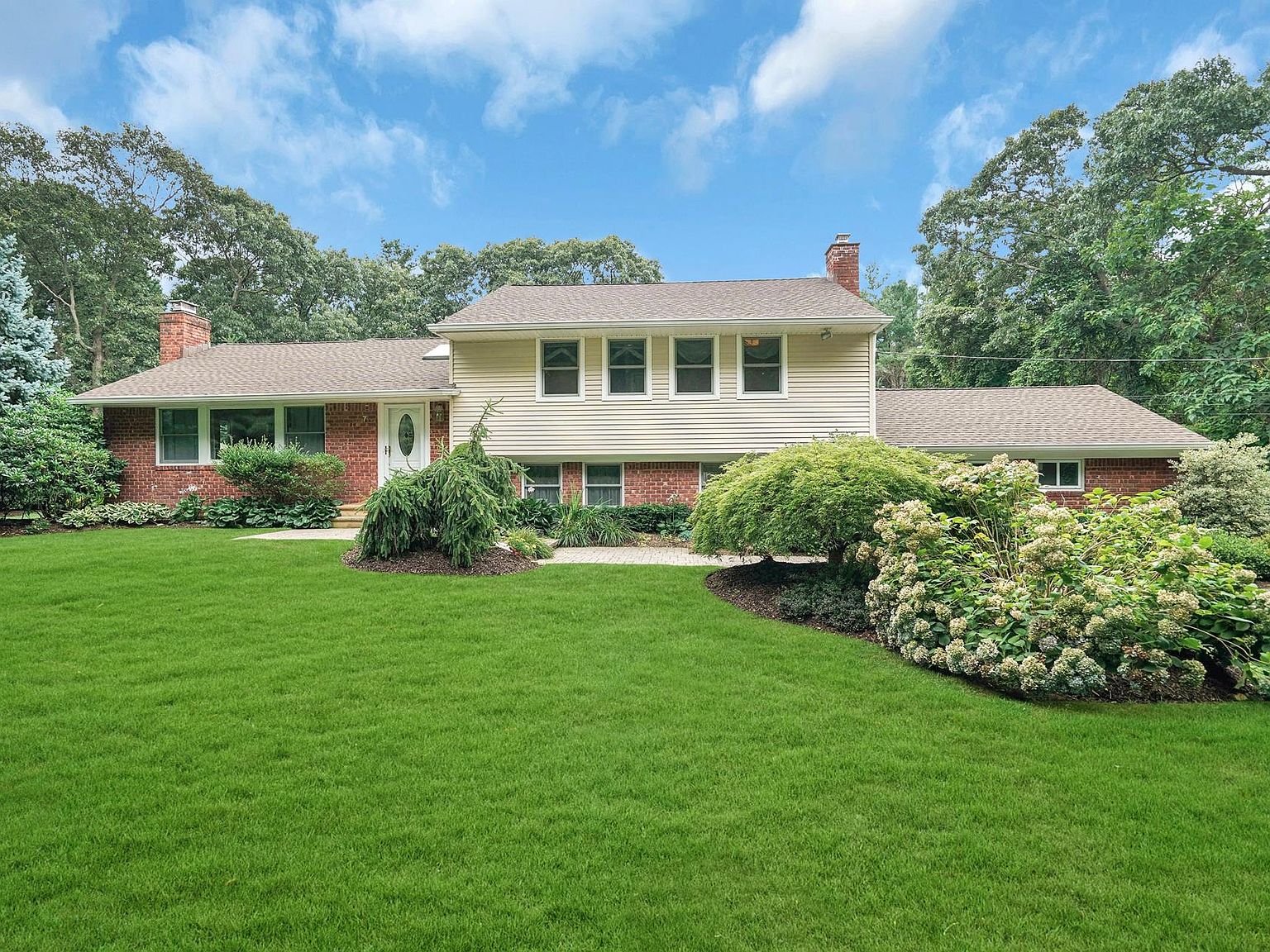 7 Sandra Dr, Dix Hills, NY 11746 | Zillow