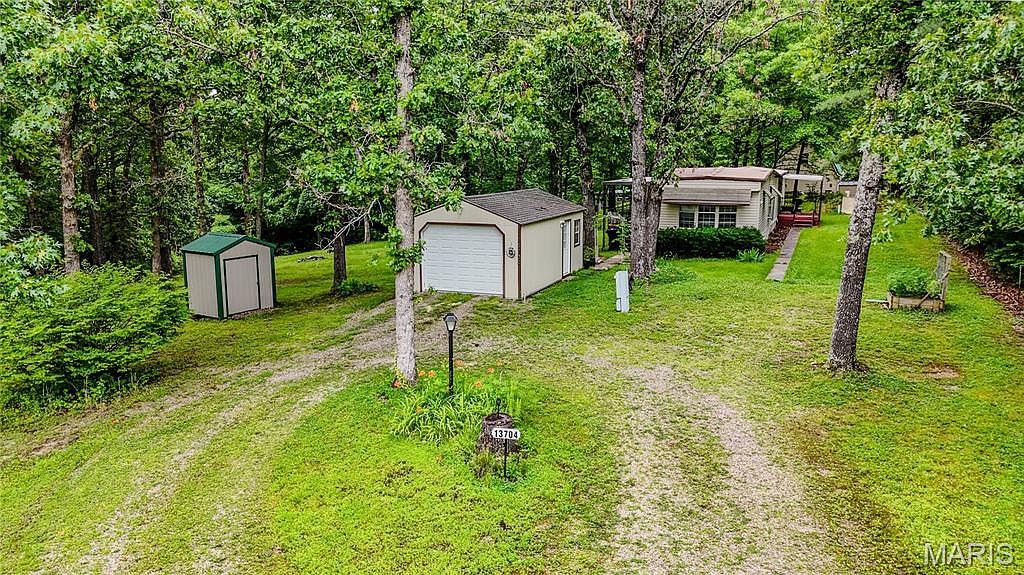 13704 Golden Leaf Ln, Lebanon, MO 65536 | Zillow