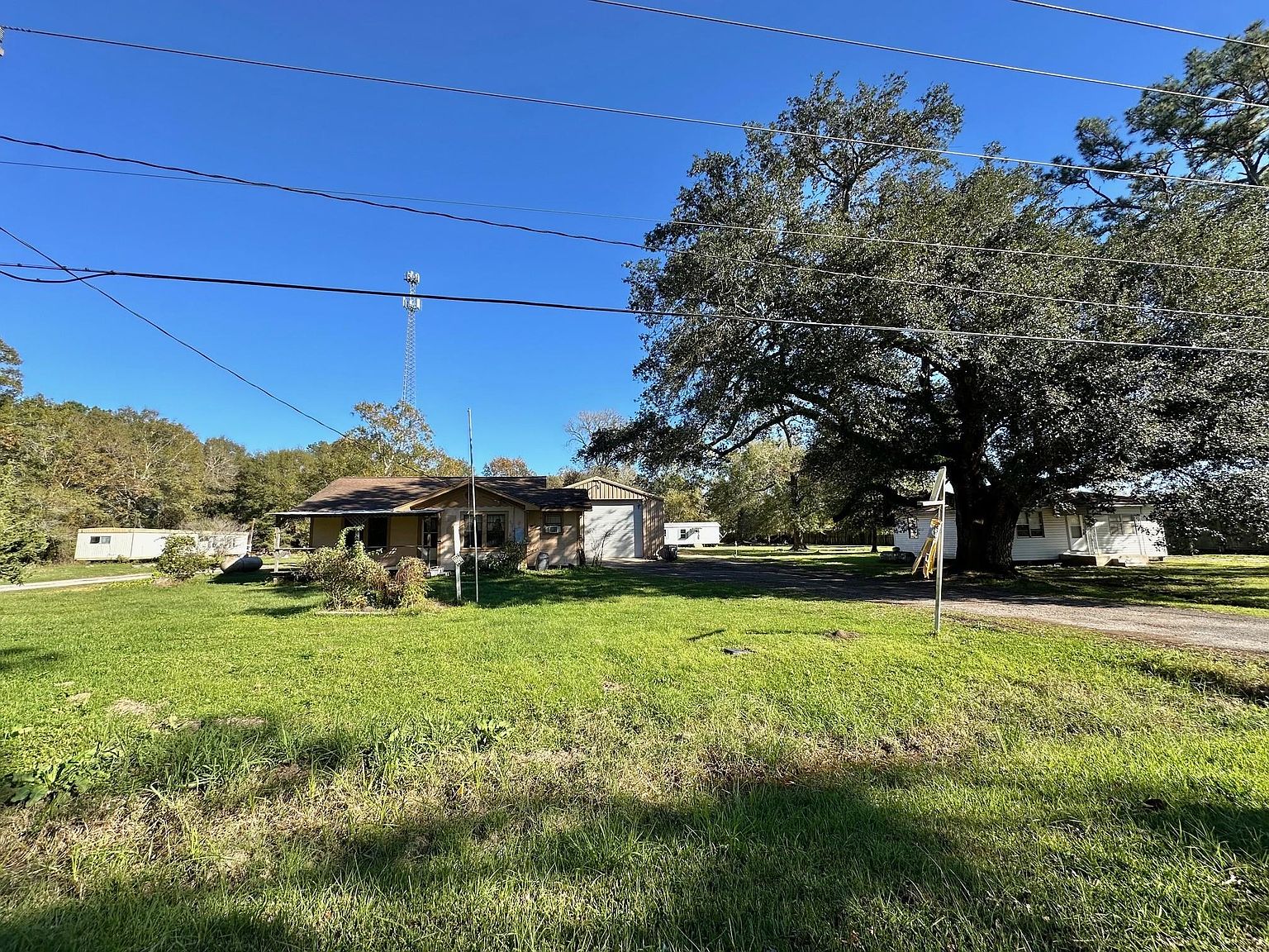 2812 Reins Rd, Beaumont, TX 77713 | MLS #8874569 | Zillow
