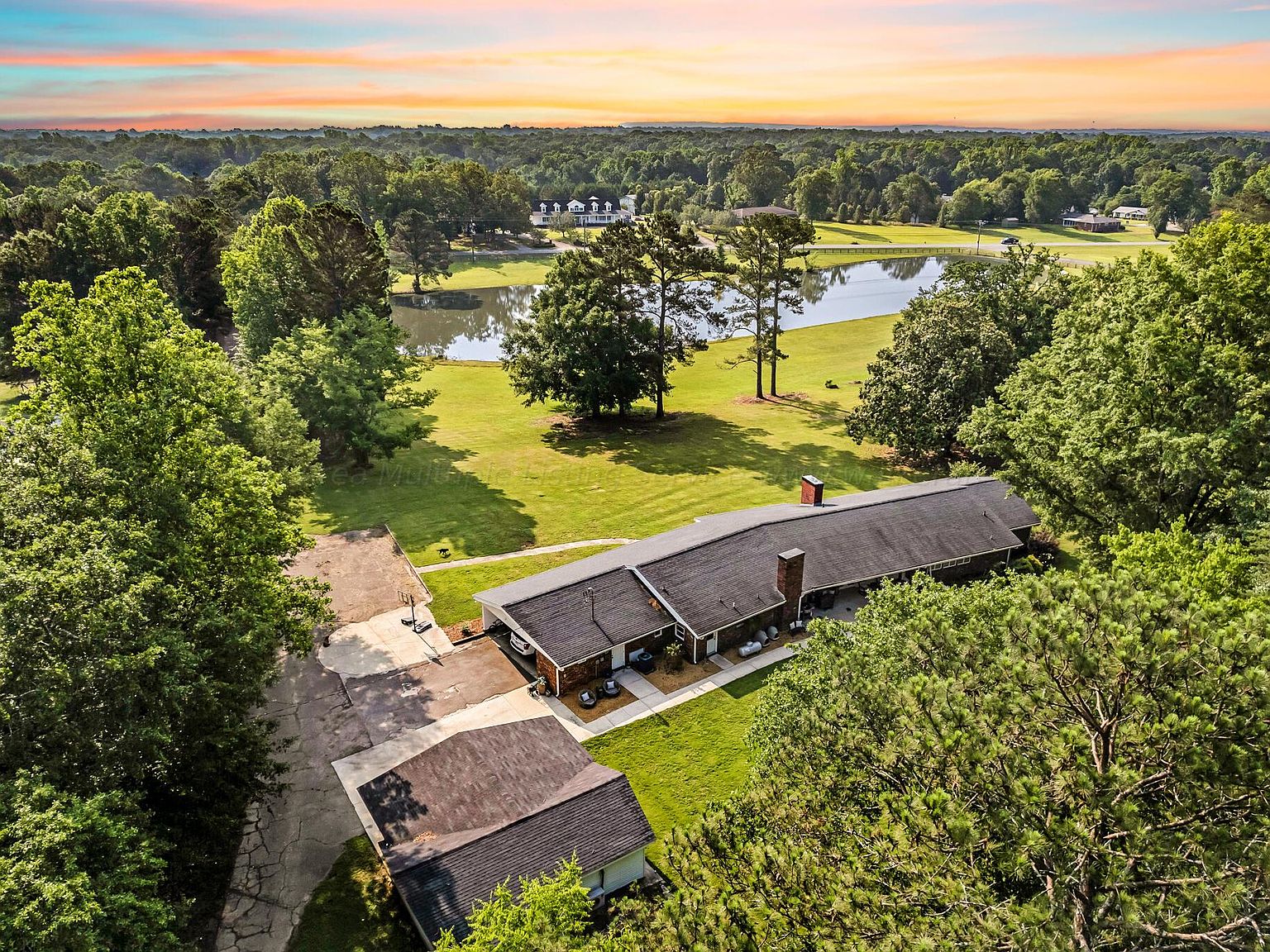 1751 N Walston Bridge Rd, Jasper, AL 35504 | MLS #23-1068 | Zillow