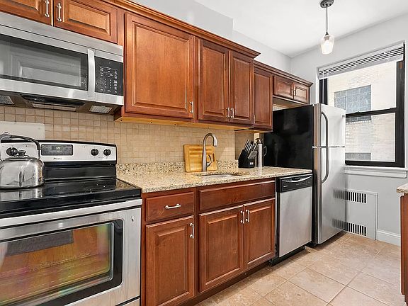 130 Bay Ridge Pkwy APT 4S, Brooklyn, NY 11209 | MLS #1686863 | Zillow