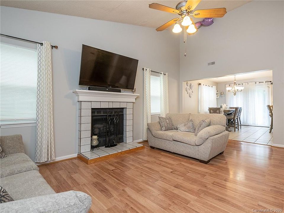 7911 Latchington Ct, Charlotte, NC 28227 | Zillow