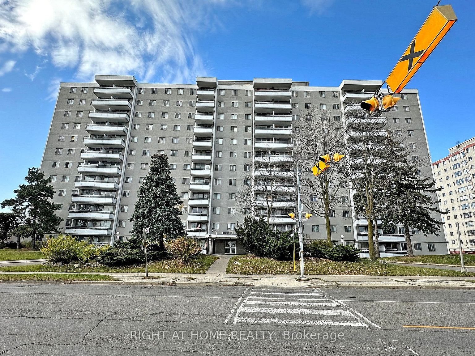 940 Caledonia Rd #1212, Toronto, ON M6B 3Y4 | MLS #W7275834 | Zillow