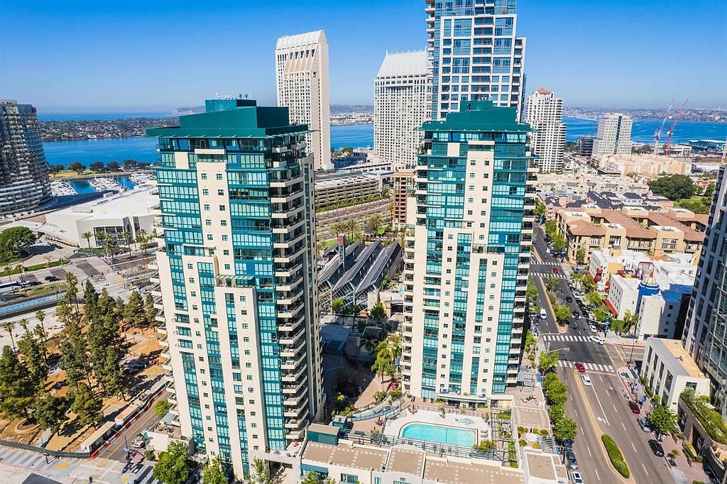 555 Front St UNIT 402, San Diego, CA 92101 | Zillow