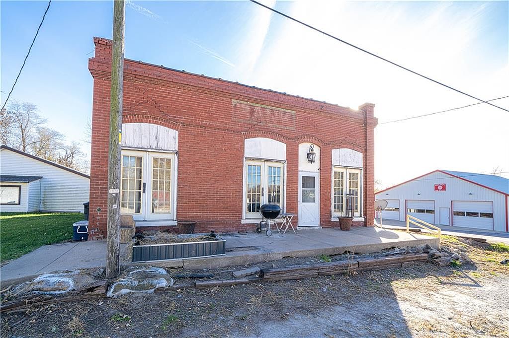 21060 Sycamore St, Helena, MO 64459 | Zillow