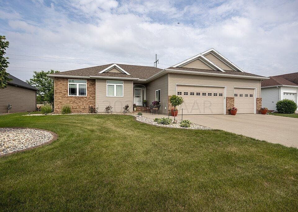 4274 58th St S, Fargo, ND 58104 | MLS #23-2797 | Zillow