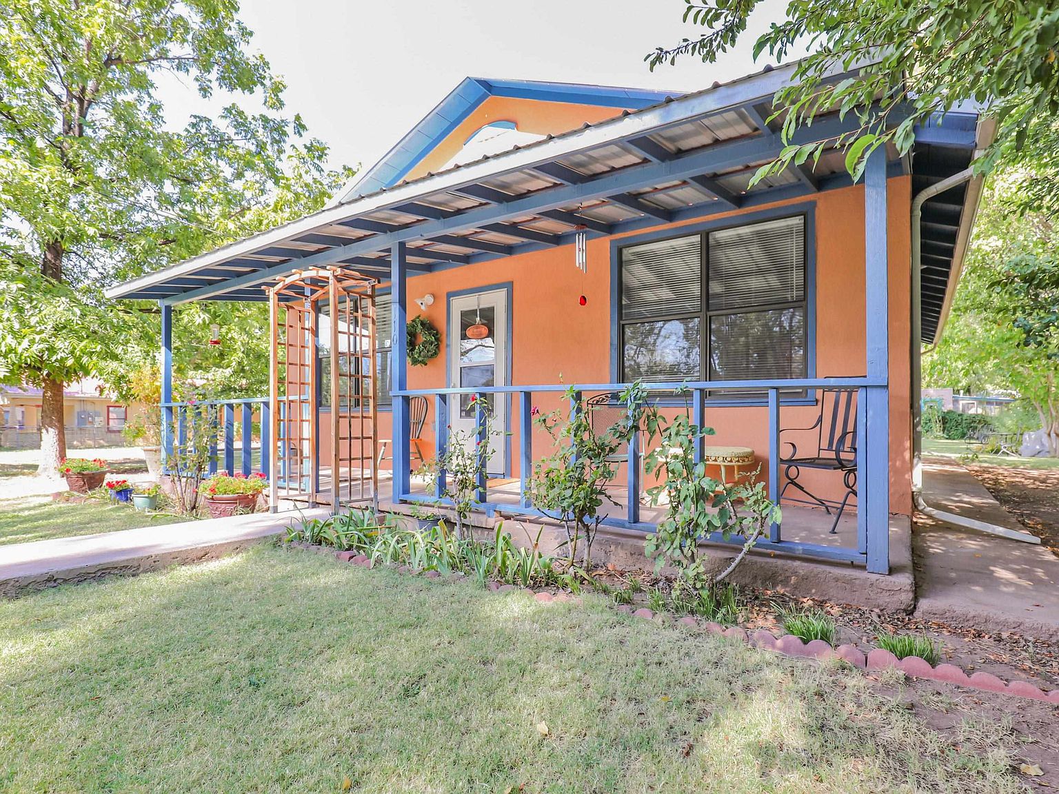 110 Durazno St, Tularosa, NM 88352 | Zillow