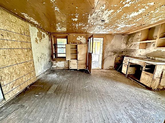 2804 Route 212, Coopersburg, PA 18036 | Zillow