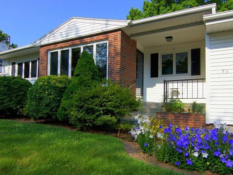 23 Burrows St, Groton, CT 06340 | Zillow