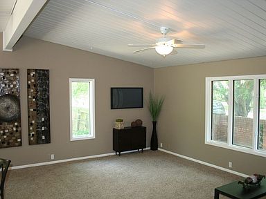 3820 Locust St, Lincoln, NE 68516 | Zillow