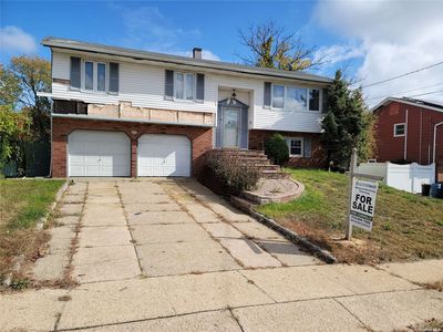 3 Eisenhower Rd, Centereach, NY 11720 | MLS #3439097 | Zillow