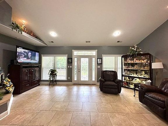 3123 Jeter Rd, Clifton, TN 38425 | MLS #10175730 | Zillow