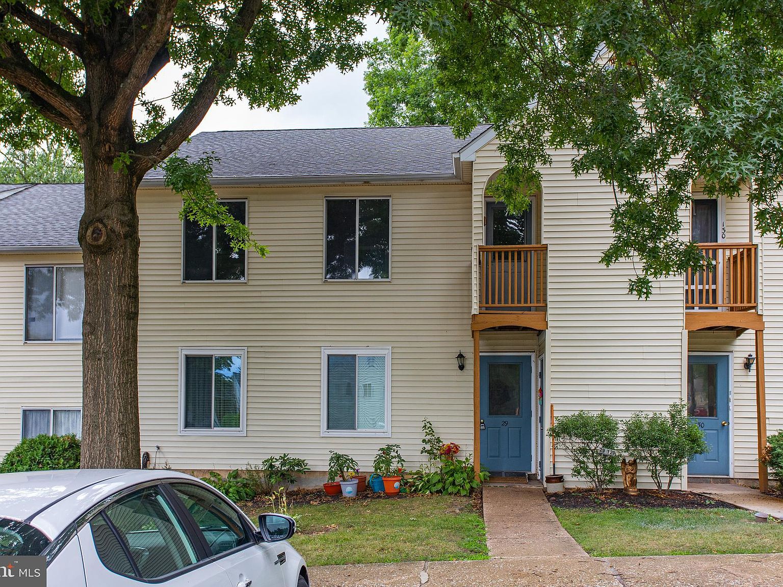 29-29 Kittery Ct #B, Sellersville, PA 18960 | Zillow