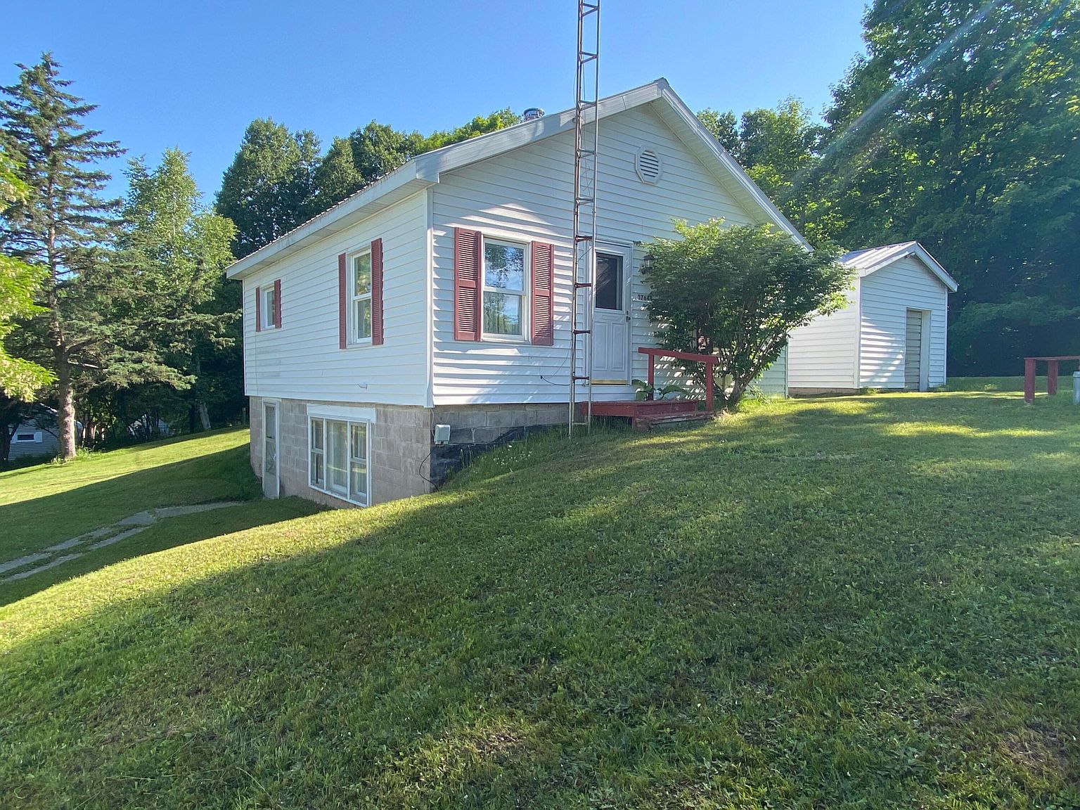 37600 W 2nd St, Hulbert, MI 49748 | MLS #25-554 | Zillow