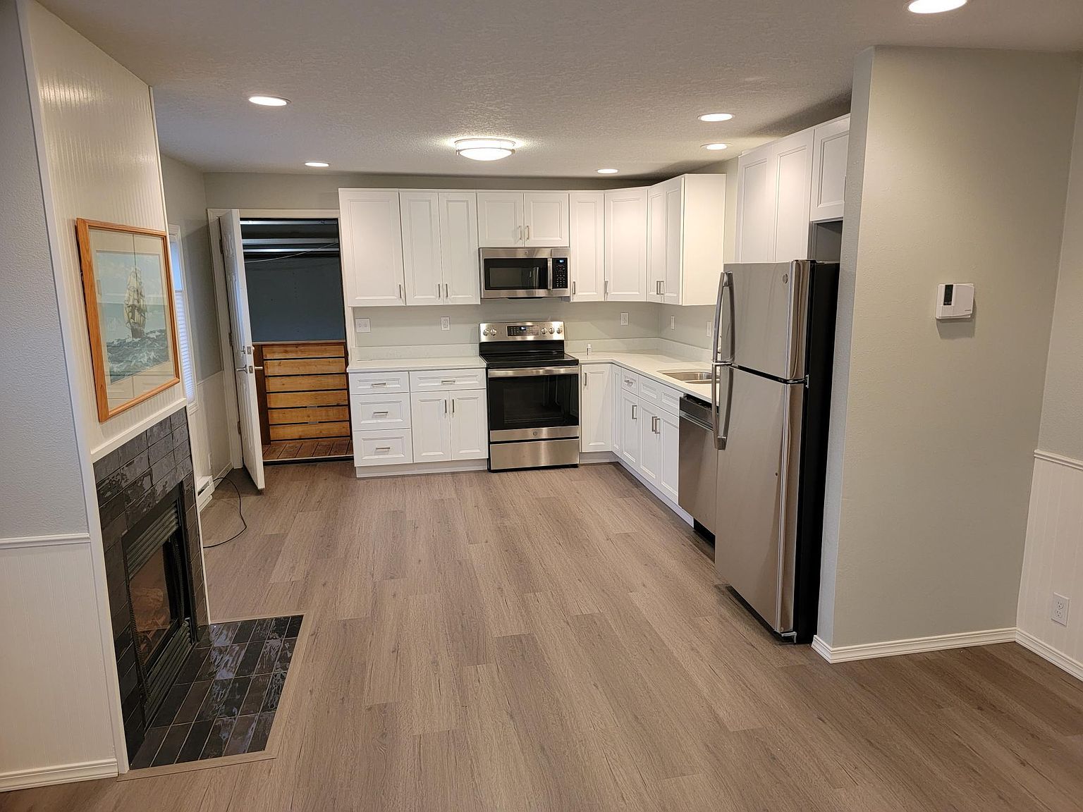 94 S Cottage Ave #6, Seaside, OR 97138 | Zillow