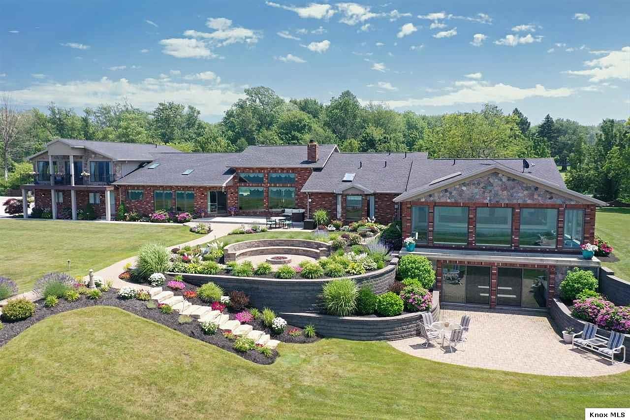 2829 Lake Rd, Conneaut, OH 44030 | Zillow