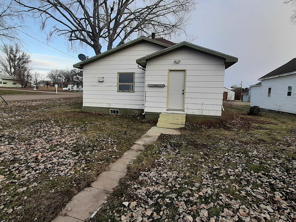 611 2nd St SW, Anamoose, ND 58710 | MLS #231921 | Zillow