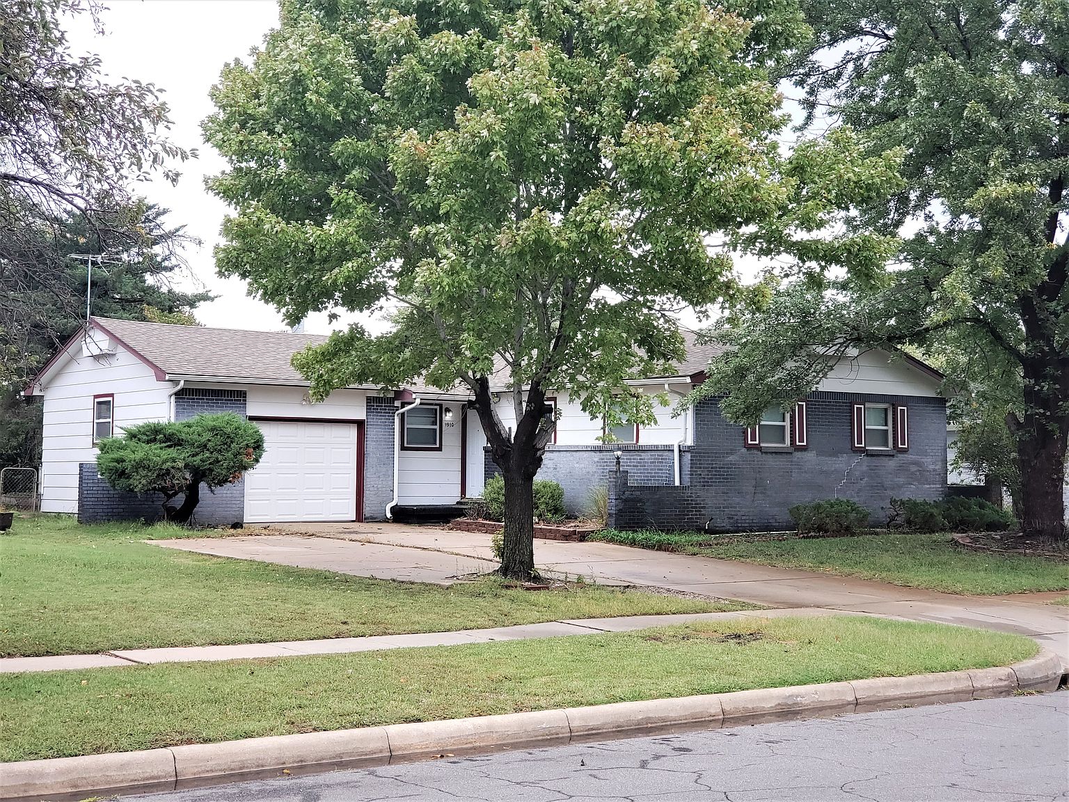 1910 W Greenfield St, Wichita, KS 67217 | Zillow