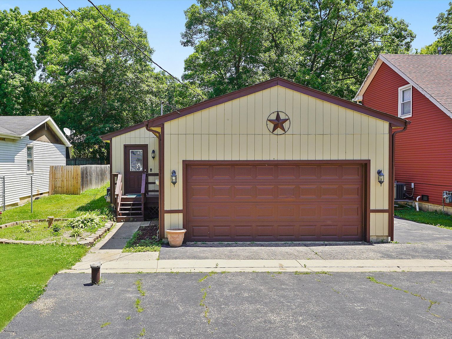 35763 N Wilson Rd, Ingleside, IL 60041 | Zillow