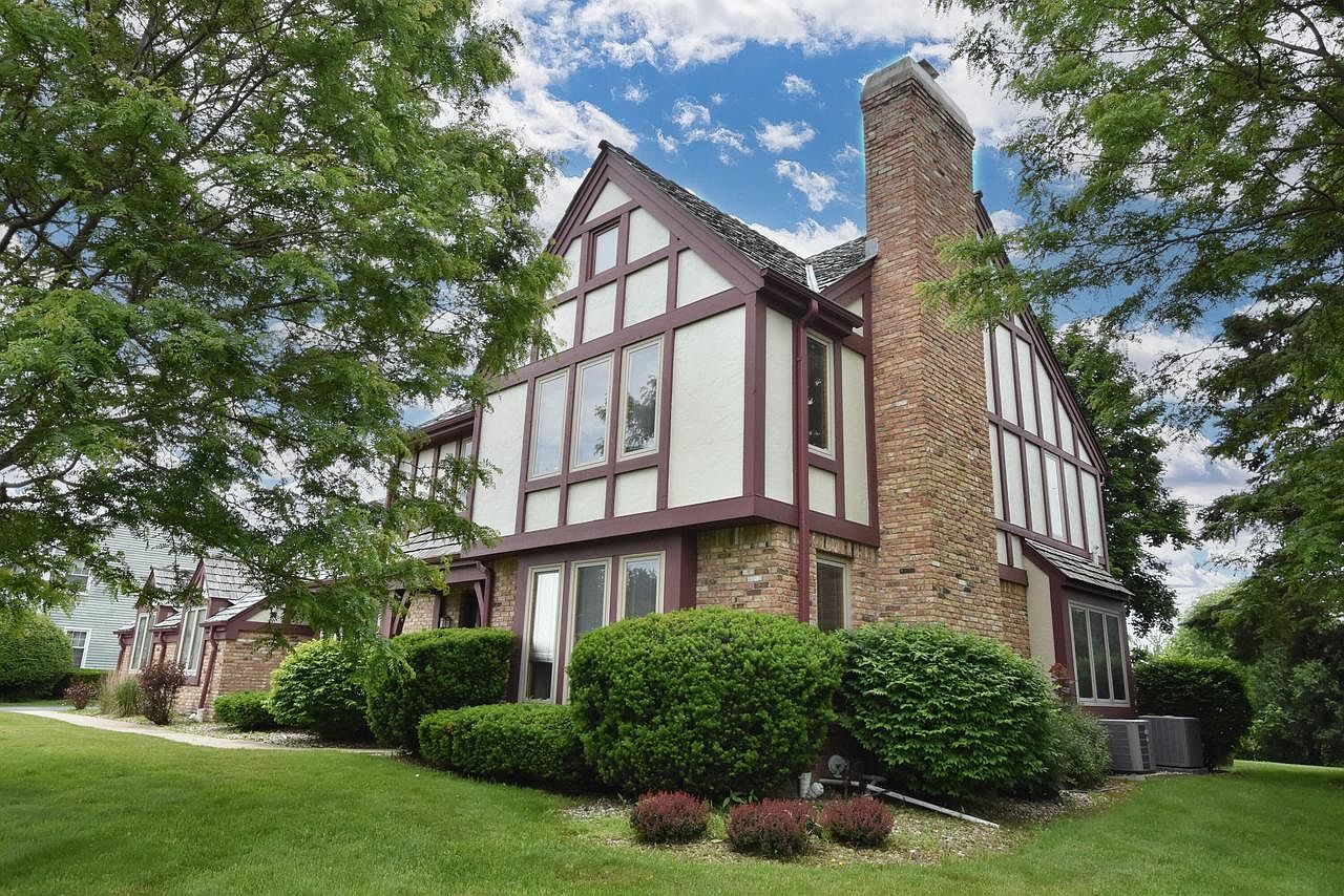 6515 Jessica Turn, Racine, WI 53402 [Price Cut $25,000] | Zillow