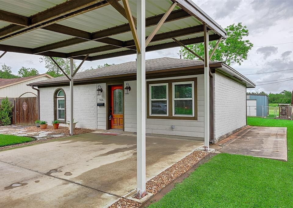 916 Temple Cir, Hitchcock, TX 77563 | MLS #31402082 | Zillow