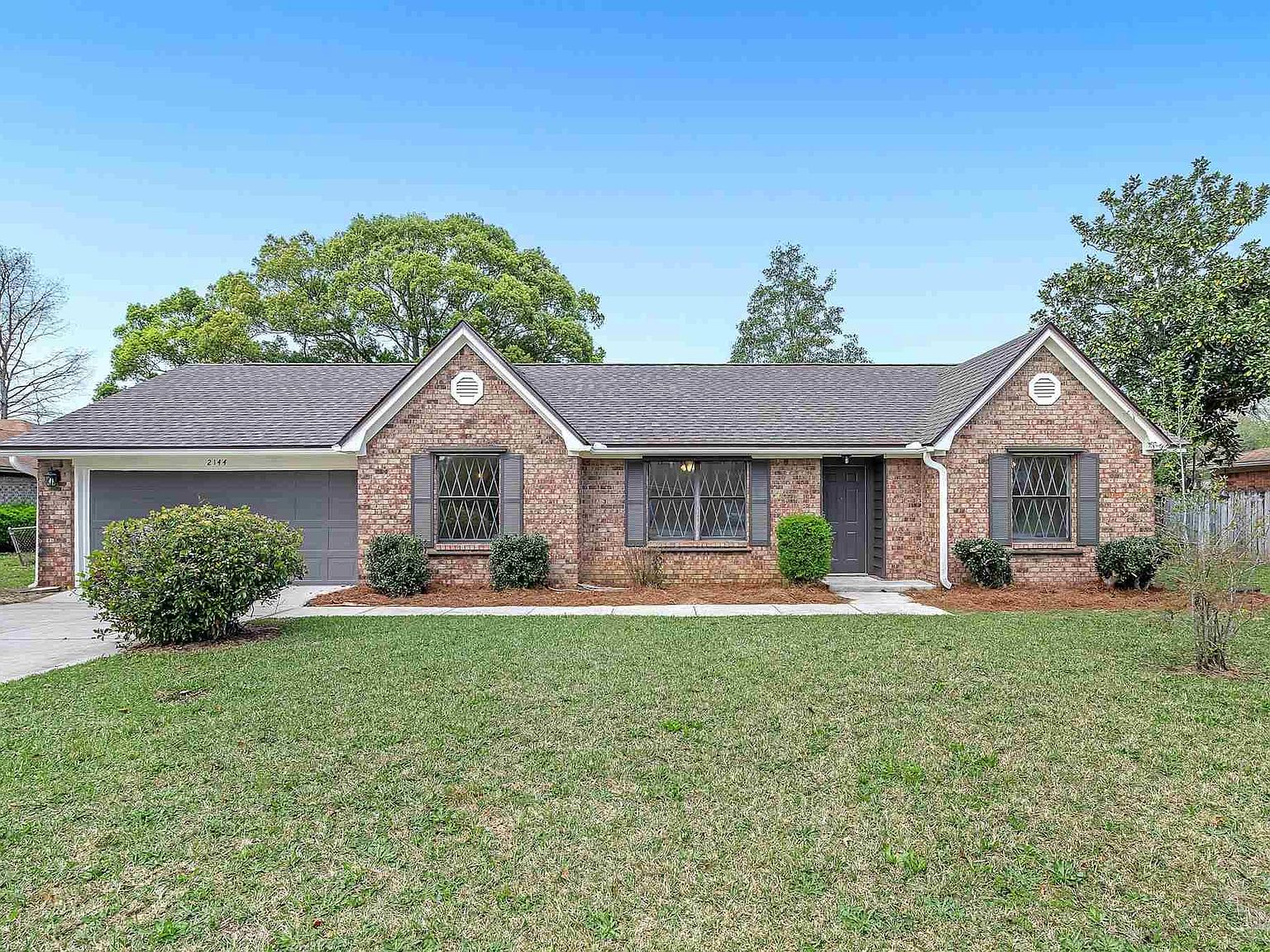 2144 Pineview Cir, Pensacola, FL 32526 | Zillow
