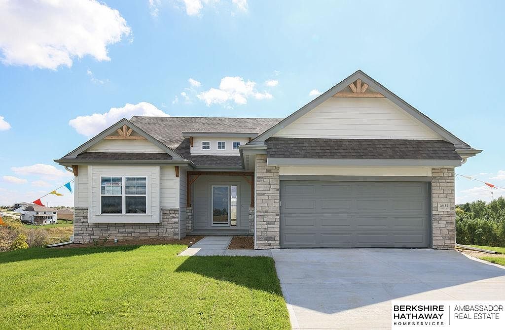 10415 S 109th St, Papillion, NE 68046 | Zillow