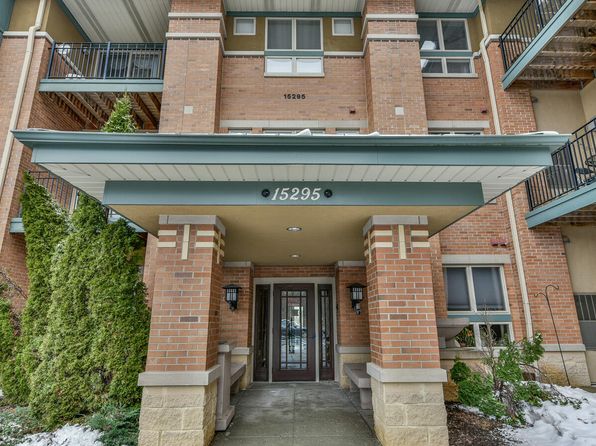 New Berlin WI Condos & Apartments For Sale - 9 Listings | Zillow