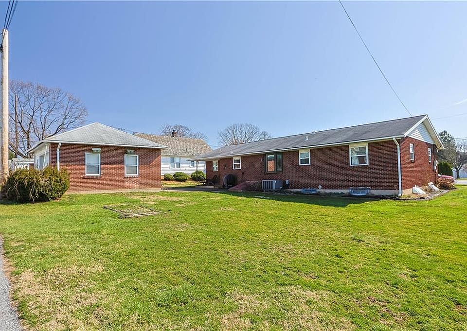 828 Detweiler Ave, Hellertown, PA 18055 | Zillow