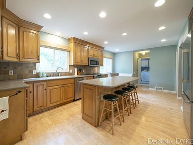 5044 Cedar Ridge Dr NE, Grand Rapids, MI 49525 | Zillow
