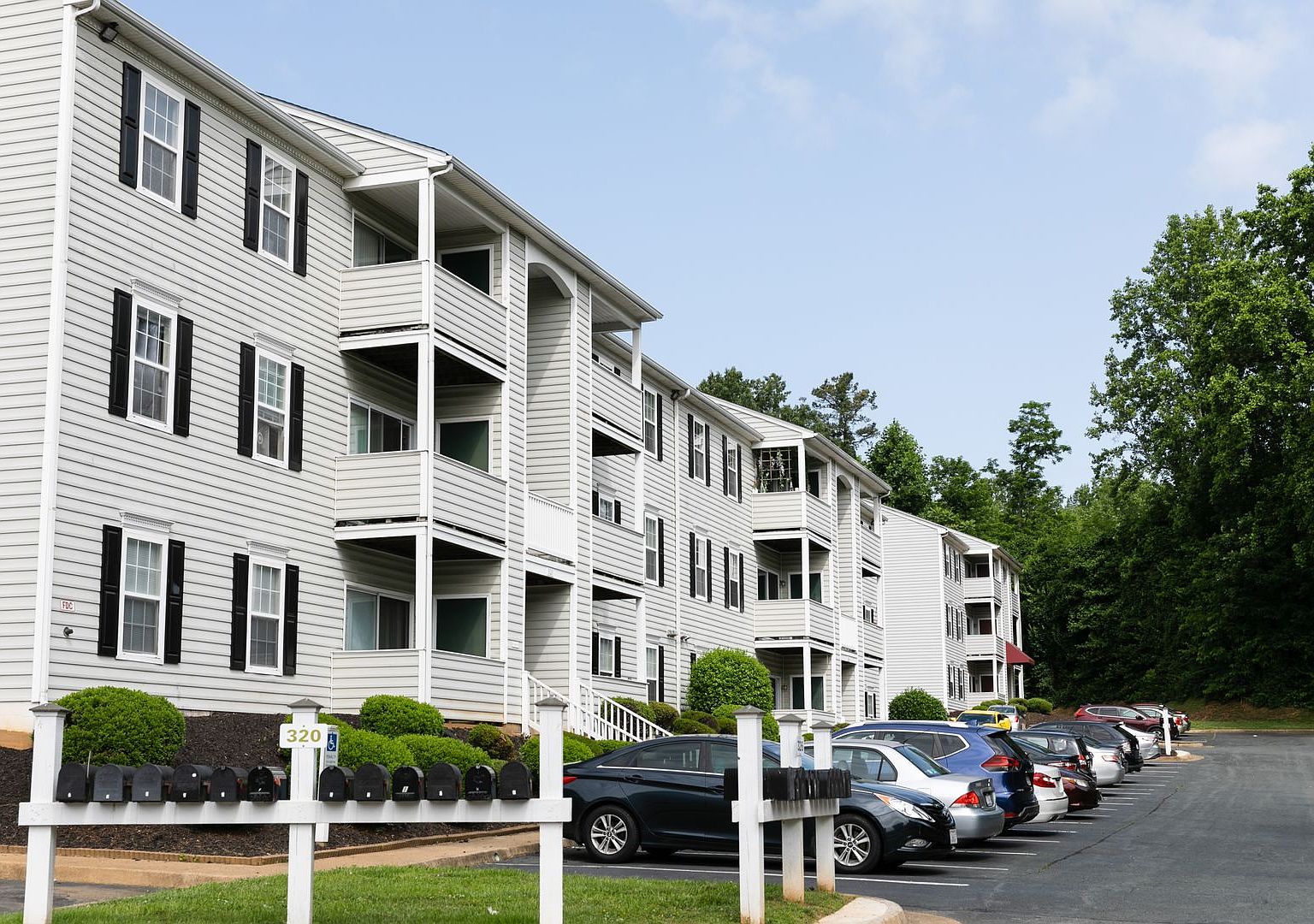 300-332 Commonwealth Ct #3EE2AB91F, Charlottesville, VA 22901 | Zillow