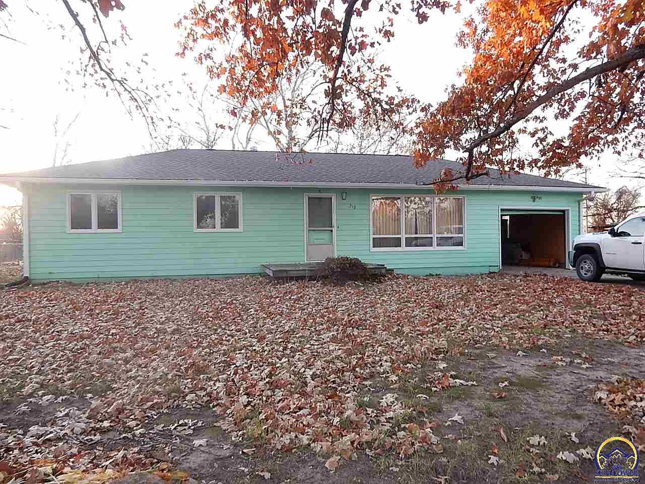 313 SE Rice Rd, Topeka, KS 66607 | Zillow