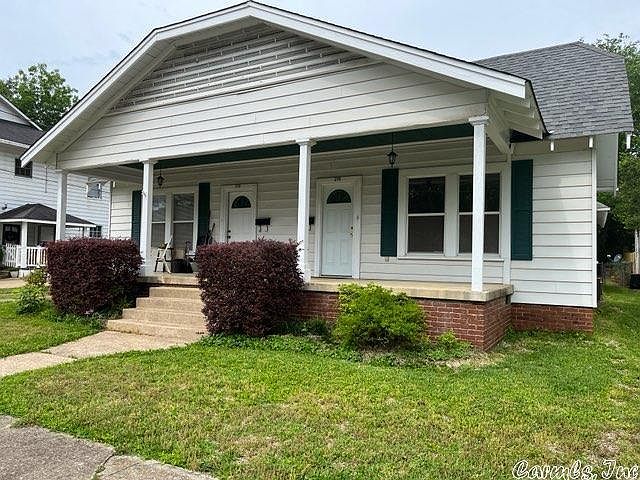 213-215 N 4th St, Arkadelphia, AR 71923 | Zillow